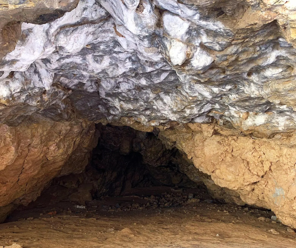 Black Scorpion Cave: A Thrilling Adventure at Northern Borders Region ...