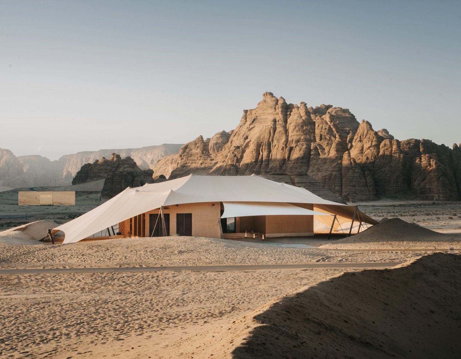 Top 5 Luxury Resorts in Saudi Arabia: Unforgettable Experiences - lucire