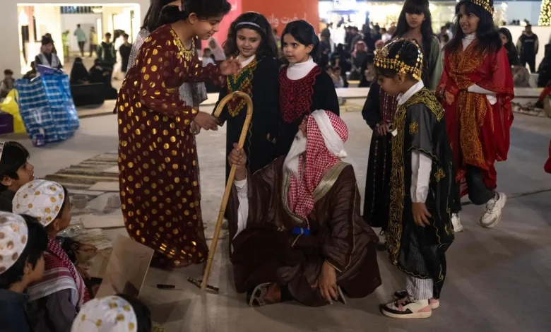 Arar's Ramadan Festival Revives History through Folktales - lucire